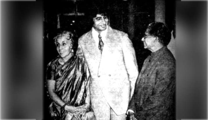 harivansh rai bachchan birth anniversary unseen pics with son amitabh ...