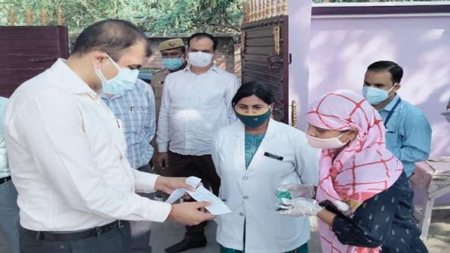 testing tracking and treatment campaign Lucknow DM Abhishek Prakash ...