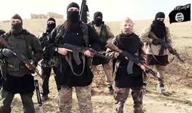 ISIS ने 2015 में जुटाए 2.4 अरब डॉलर, बना दुनिया का सबसे अमीर आतंकी ...