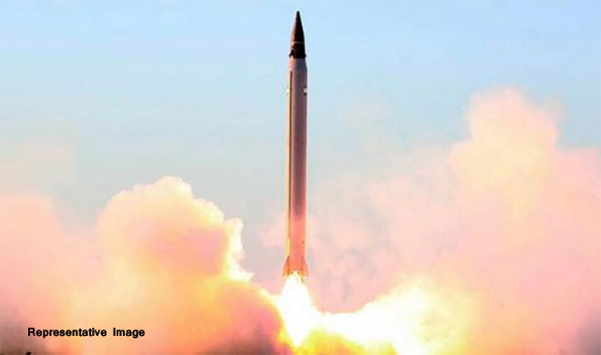 Pakistan test-fires its first nuclear-capable submarine cruise missile ...