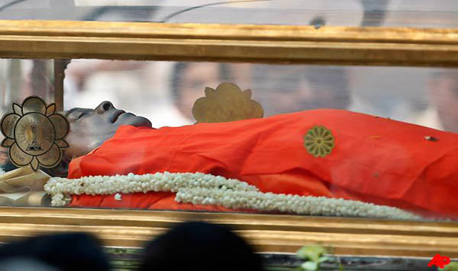 3 साल से फ्रीजर में बंद हैं आशुतोष महाराज, भक्तों को है गुरु के लौटने ...