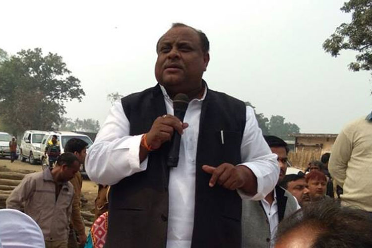 Senior SP leader Vinod Kumar alias Pandit Singh calls IAF strike on ...