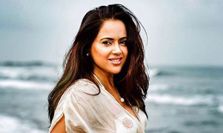 Sameera Reddy babymoon goa baby bump pregnant photos - India TV Hindi