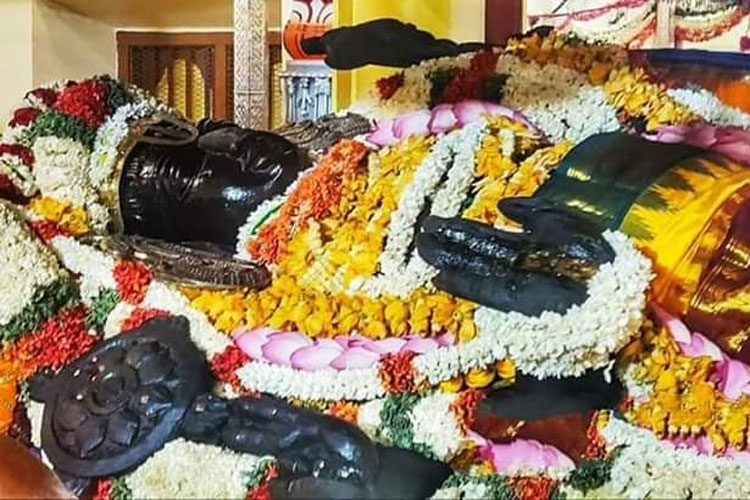 Underwater idol of deity Aththi Varadar resurfaces in Tamil Nadu after ...