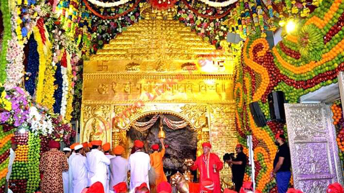 mata vaishno devi golden plates dwar see viral photos at navratri ...