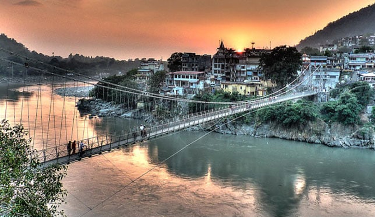 First indian glass floor bridge built in rishikesh at lakshman jhula ...