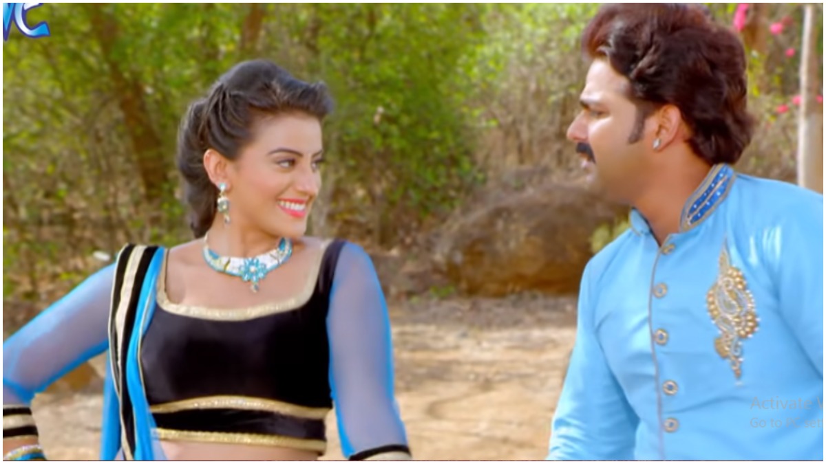Pawan Singh Akshara Singh romantic song 'Piparwa Ke Tarawa' got 100 million views पवन सिंह और ...