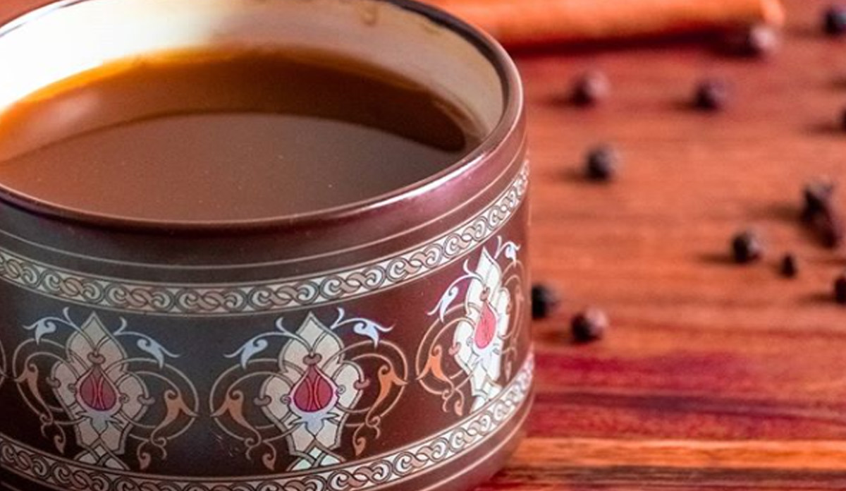 Homemade Kadha: How To Make Immunity Booster Kadha With Tulsi And Black ...