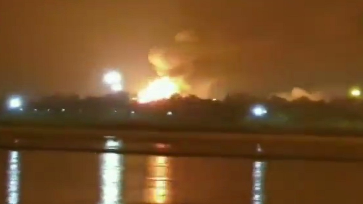 fire breaks out at Oil and Natural Gas Corporation ONGC plant in Surat ...