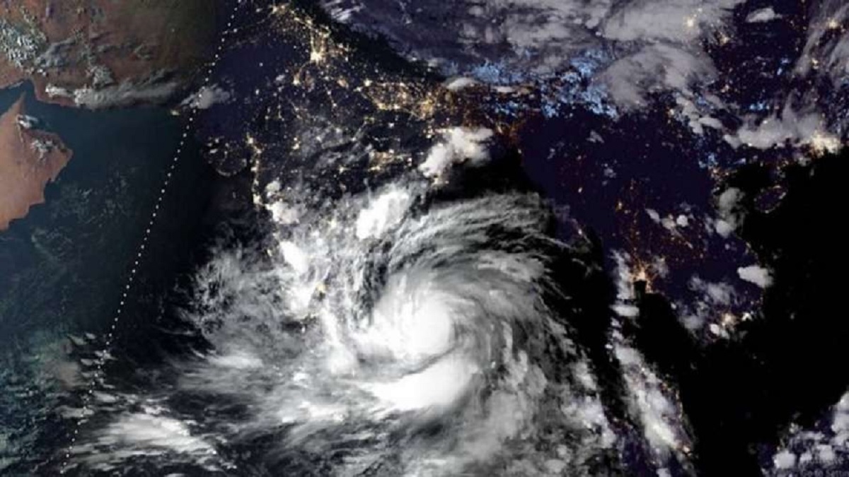 Cyclone Yass likely to hit WB, Odisha coast by May 27 | बंगाल और ओडिशा ...