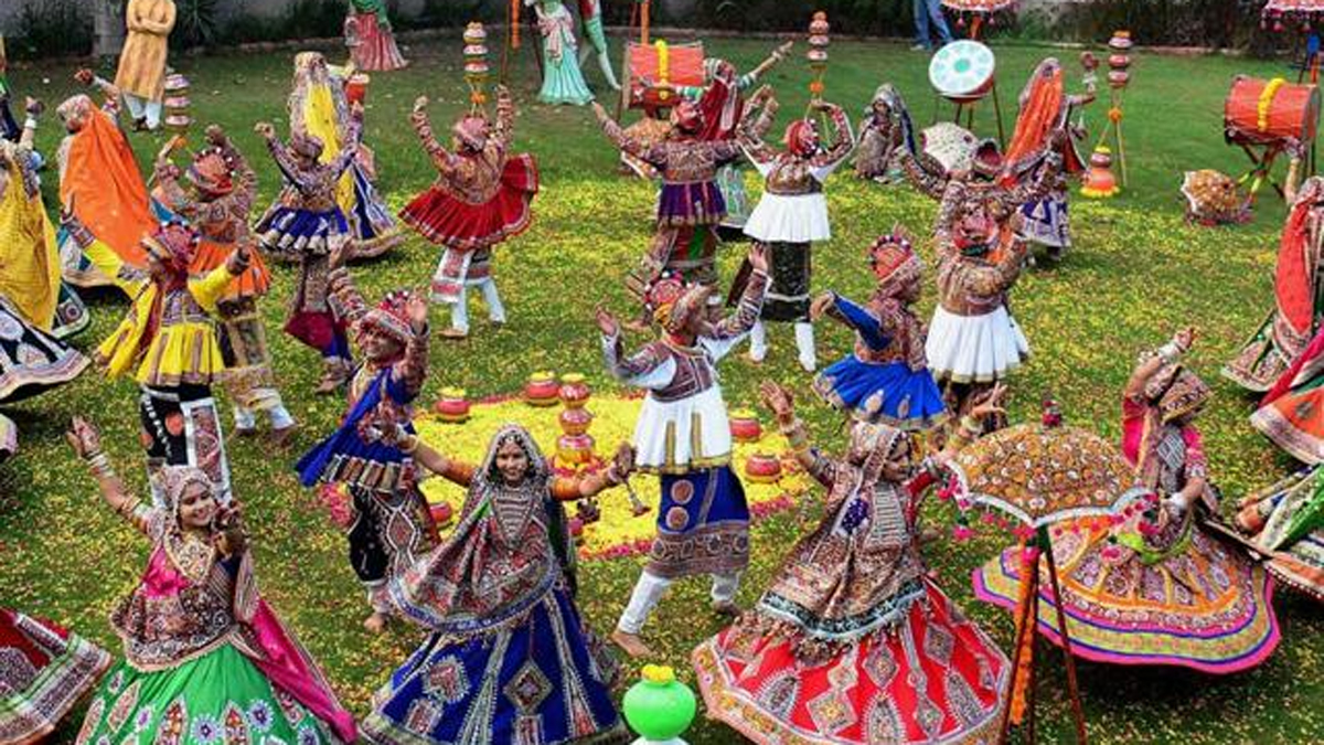 Four Muslim men arrested at Garba program in Indore raises questions ...