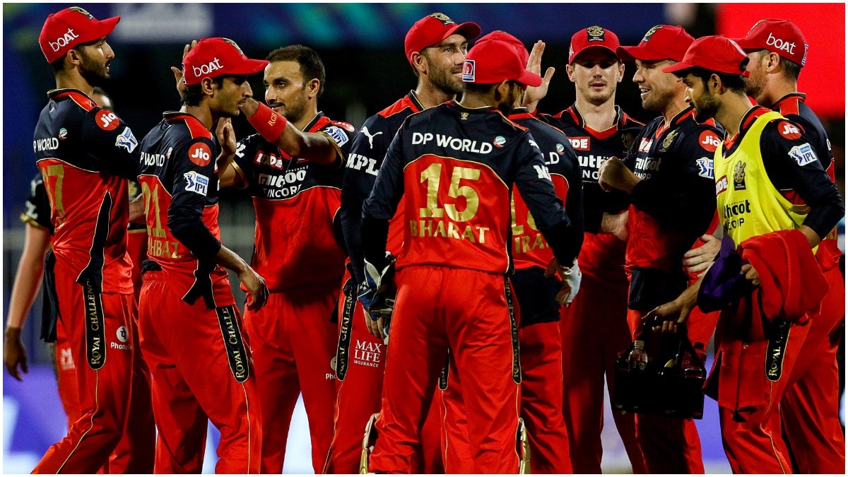 IPL 2022 legend mike hesson coach RCB reached Bangalore now the ...