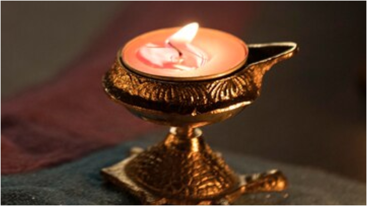 Vastu Tips: ghee ka deepak and tel ke deepak vastu tips light a lamp ...