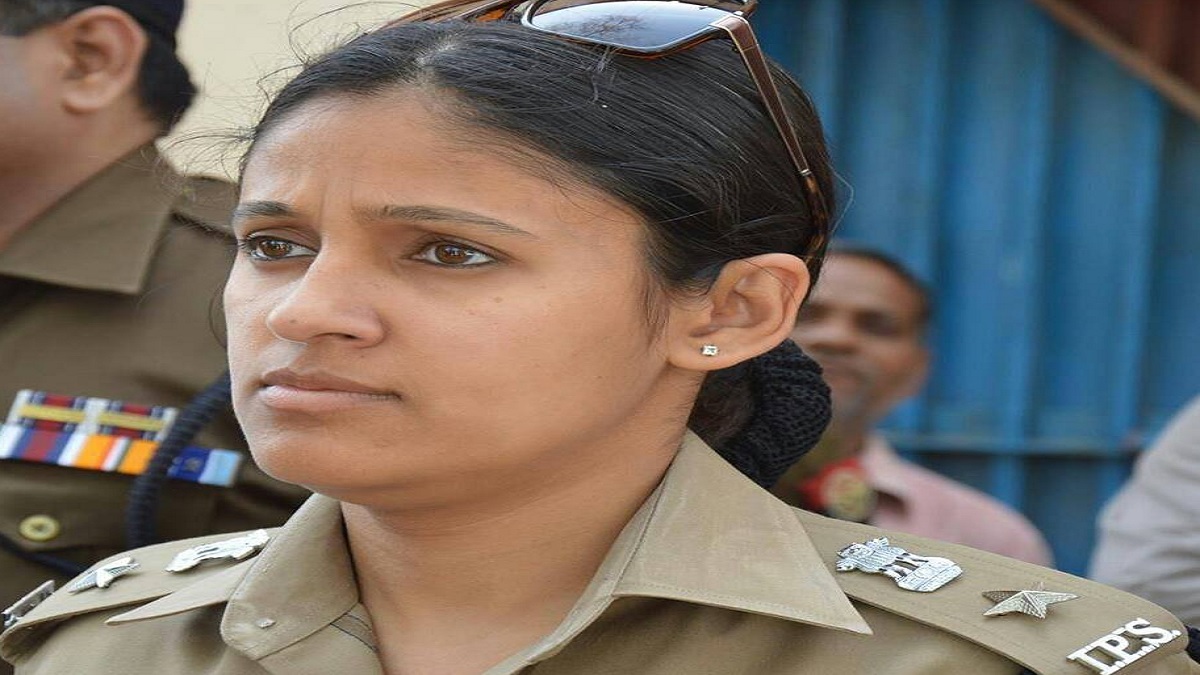 IPS Alankrita Singh Suspended by UP government know the whole matter ...