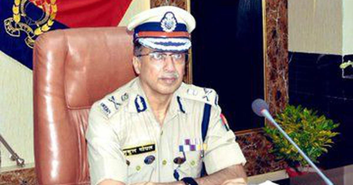 UP DGP Mukul Goel removed from post, Prashant Kumar has been given ...
