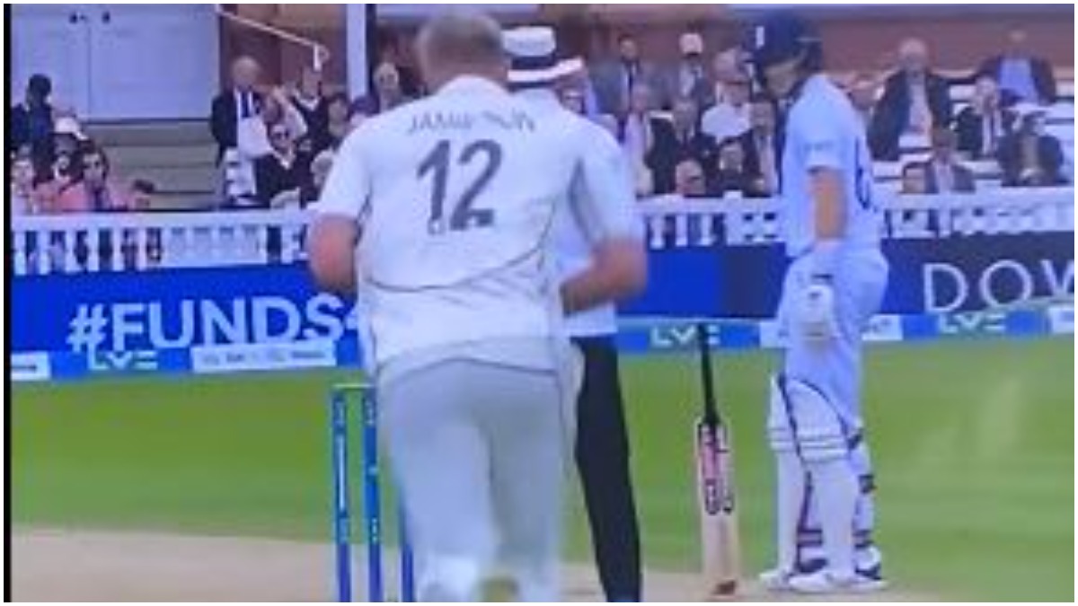 VIDEO Joe Root magic the bat stood on the ground without support OMG ...