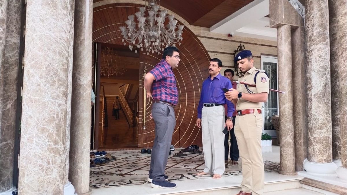 ACB Raid Anti Corruption Bureau raid on the premises of Congress leader and former minister ...