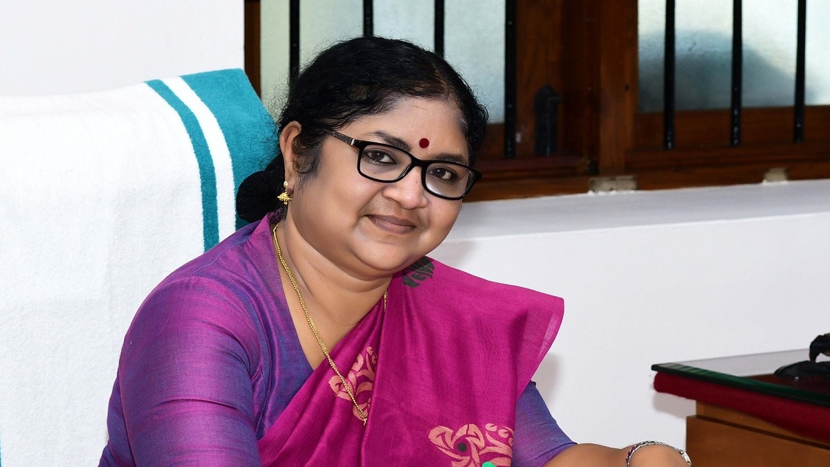 Kerala Minister R Bindu donated her gold bangle for the kidney ...