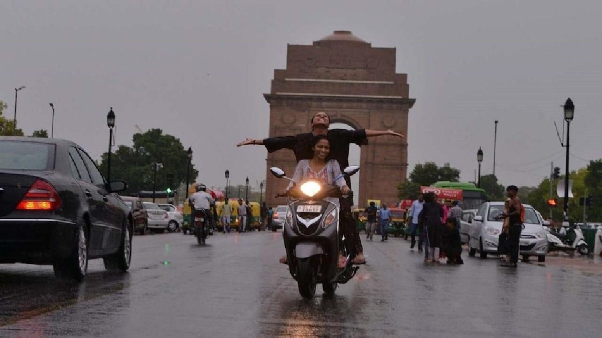 Delhi Weather The atmosphere of Delhi NCR became pleasant due to light ...