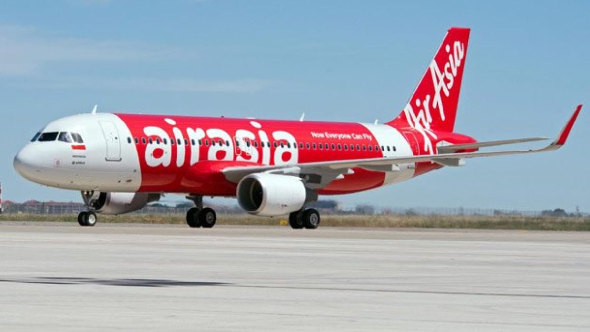 एयर एशिया की फ्लाइट का टेकऑफ हुआ कैंसिल, रनवे तक होकर वापस बे में लौटा ...