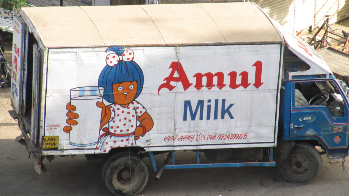 Amul ने दूध की कीमतों को लेकर दी बड़ी राहत, दिल्ली से लेकर गुजरात तक आम ...