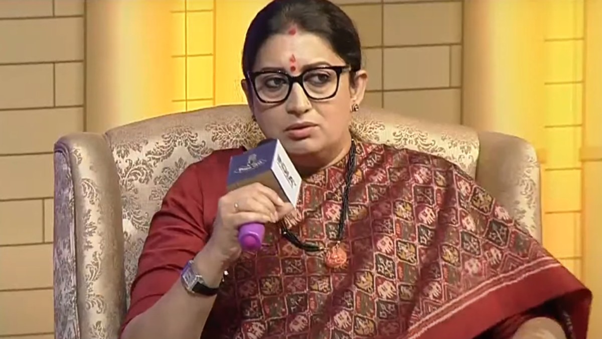 chunav manch gujarat 2022 union minister Smriti Irani on gujarat ...