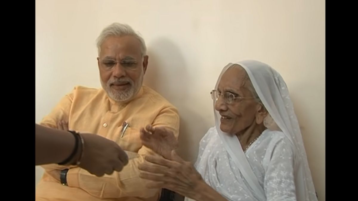 Hiraben congratulated Narendra Modi on becoming Prime Minister for the ...