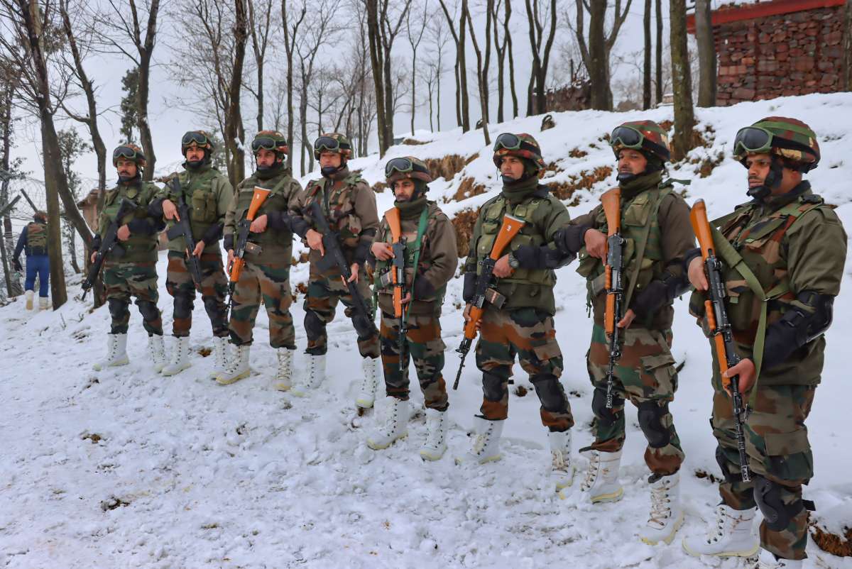 Army keeping an eye on the enemy in Ladakh with the patrolling of ...