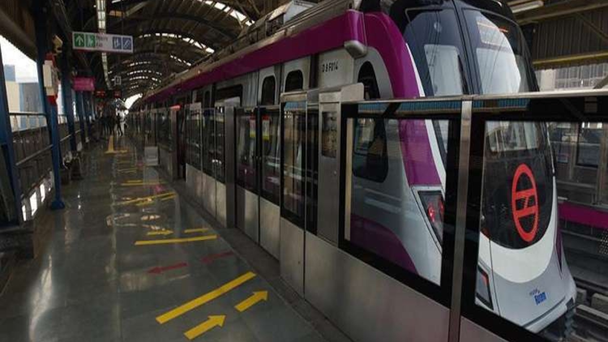 Delhi metro services delay on magenta line between kalindi kunj and ...