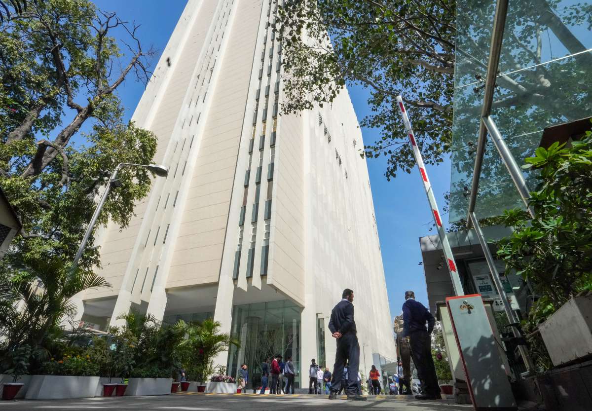 Income tax raid BBC office UK government reaction closely monitering ...