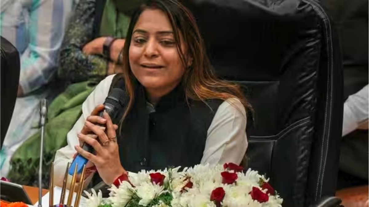 Who is Shelly Oberoi Delhi Mayor know her education । जानें कौन हैं ...