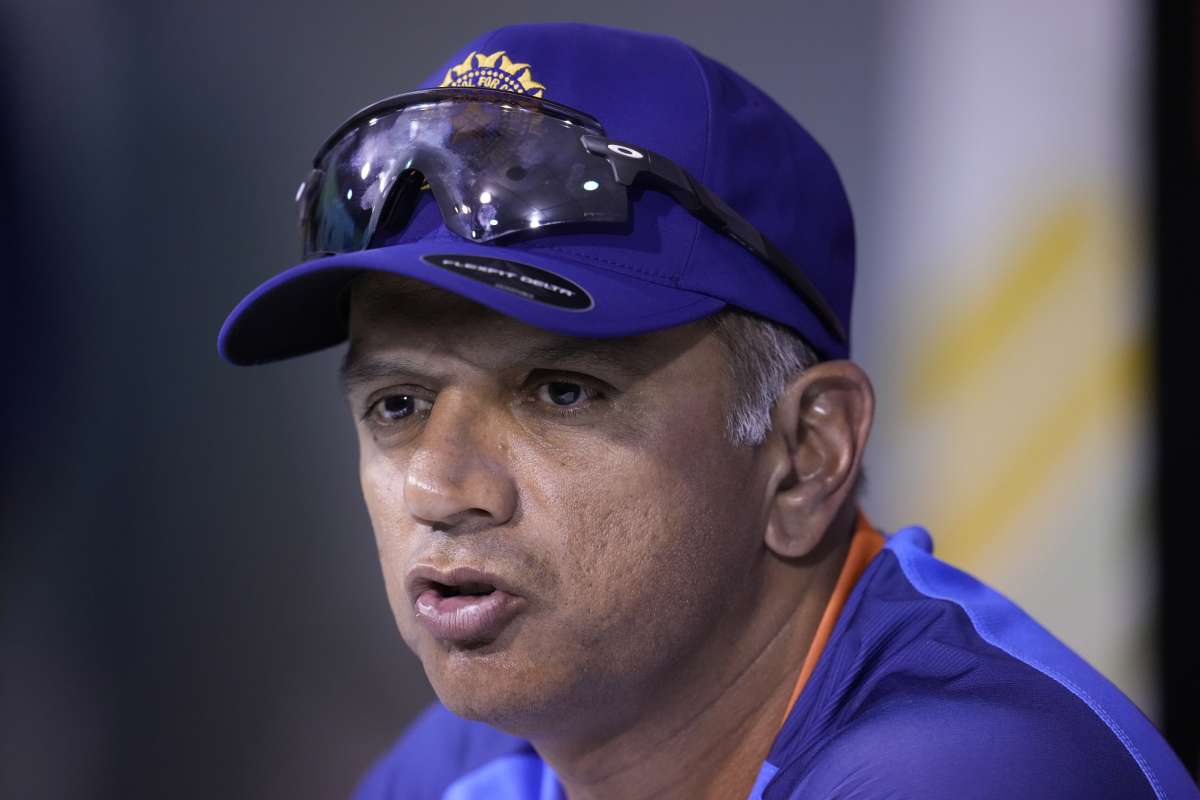 indian cricket team coach rahul dravid and support staff at NCA World ...