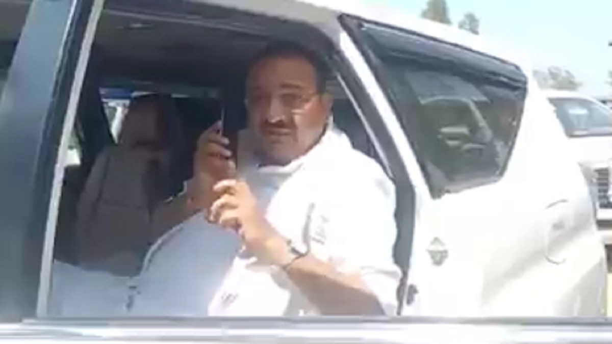 Hardoi Send suspension letter in 15 minutes Says minister Dinesh Pratap ...