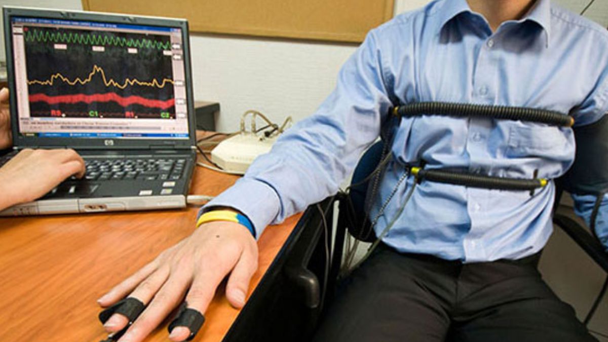 How to work lie detector machine know all steps of polygraph test jhuth ...