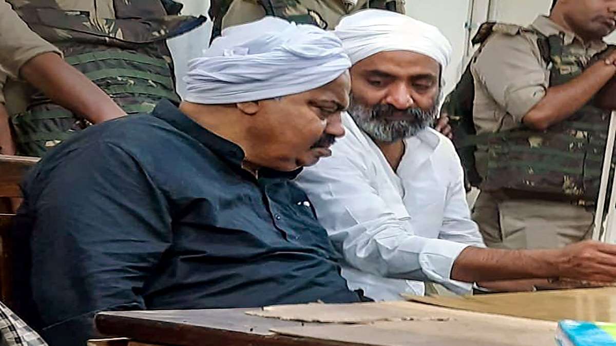 mafia don atiq ahmed ISI lashkar connection procured weapons rdx from ...