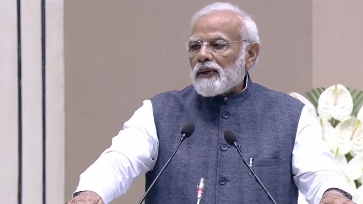 PM Narendra Modi inaugurates Diamond Jubilee celebrations of CBI calls ...