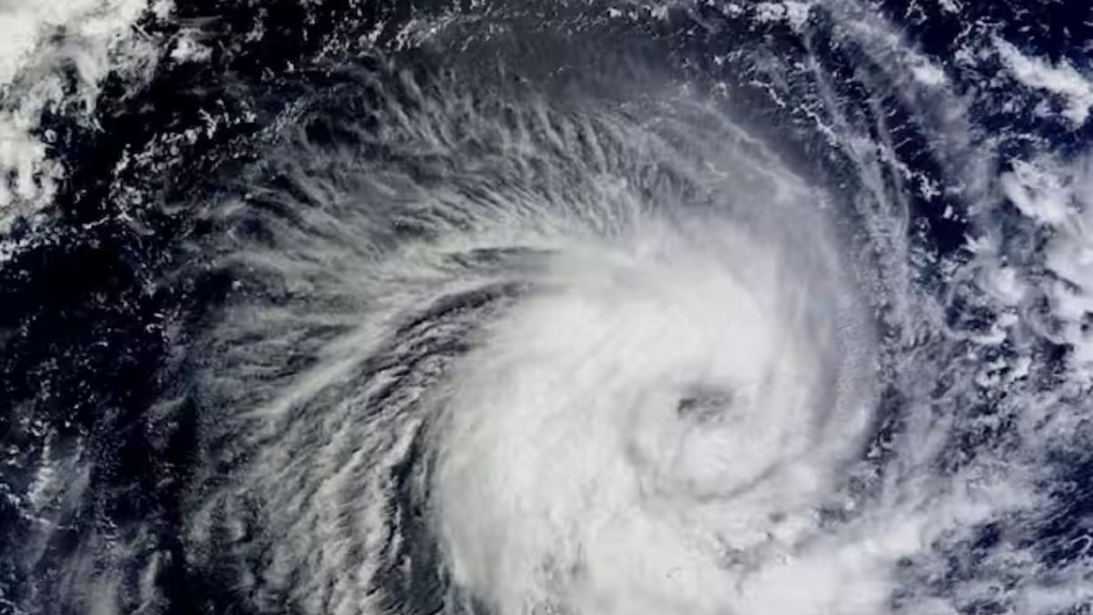 IMD Alert on cyclone Mocha To intensify into a cyclonic storm today ...