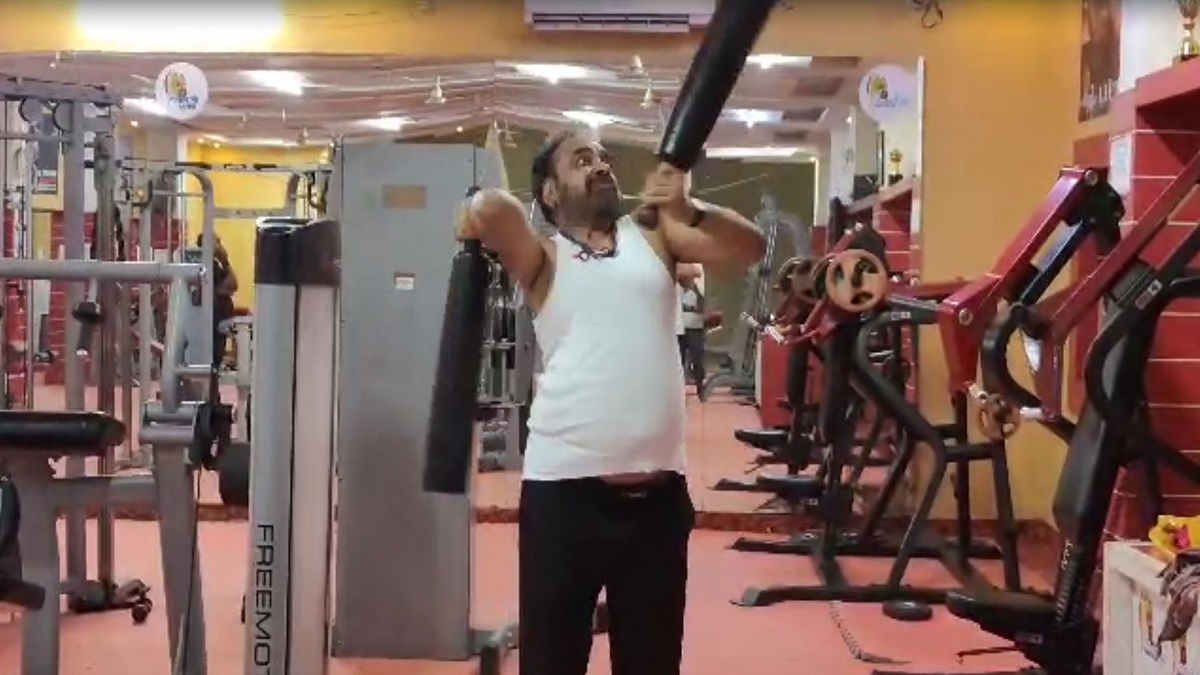 madhya pradesh pwd minister gopal bhargava was seen sweating in gym ...