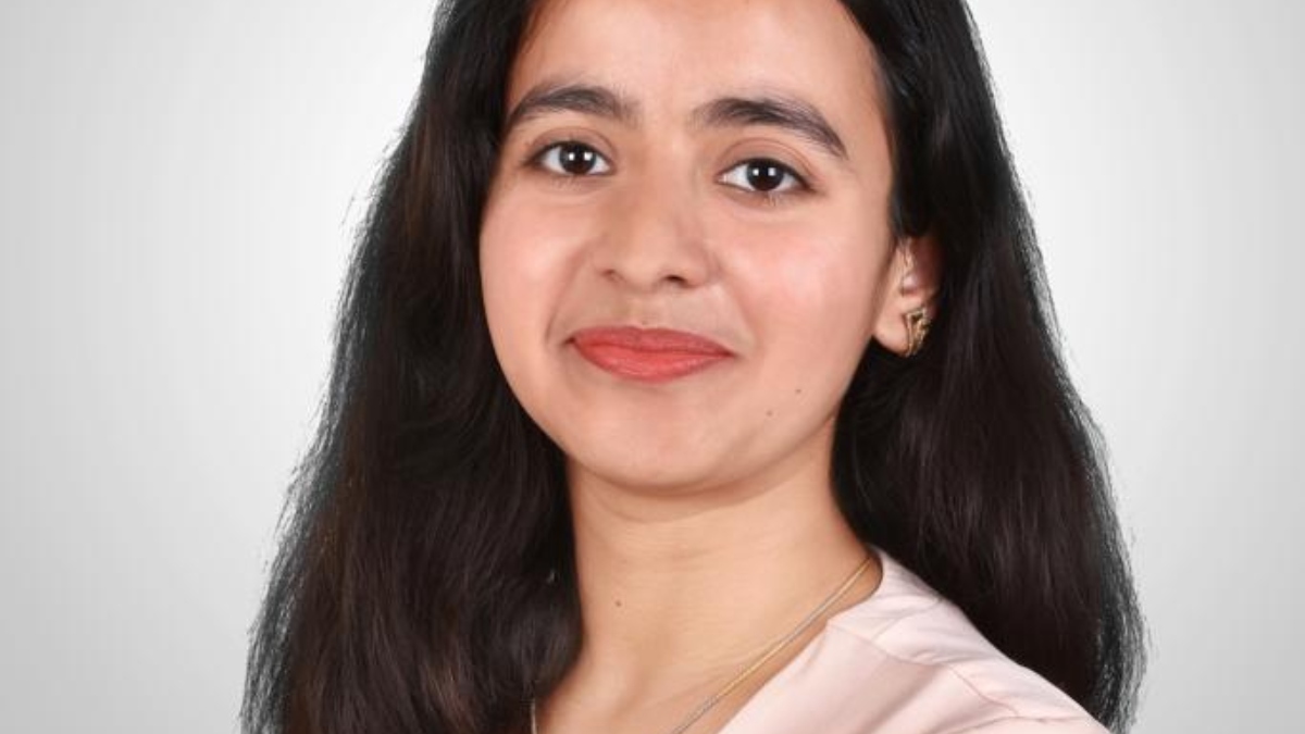 Nandini Agarwal became the world youngest female CA watch video नंदनी अग्रवाल बनीं दुनिया की ...