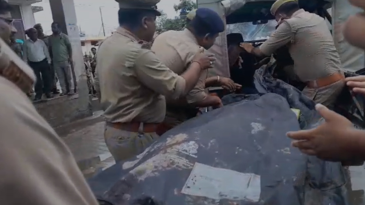 UP crime land dispute in deoria 6 people murdered in Deoria including ex panchayat member । यूपी ...