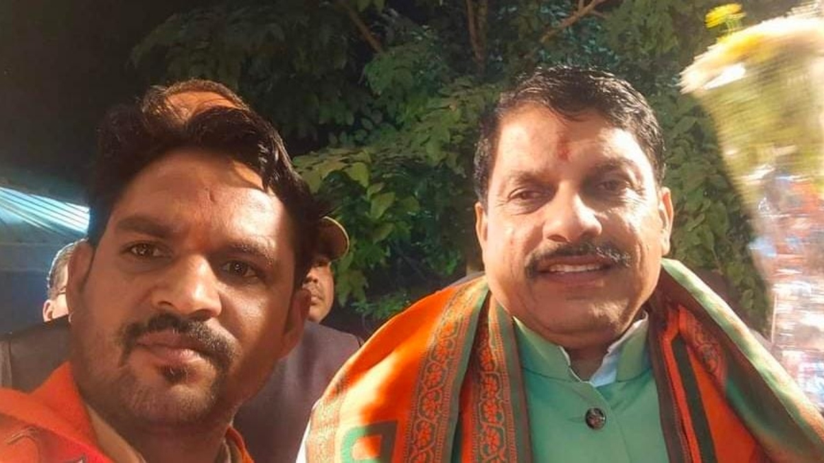 चुनाव में हार के बाद पंकज टेकाम नहीं दे रहे बैनर-पोस्टर के पैसे, कर्ज ...