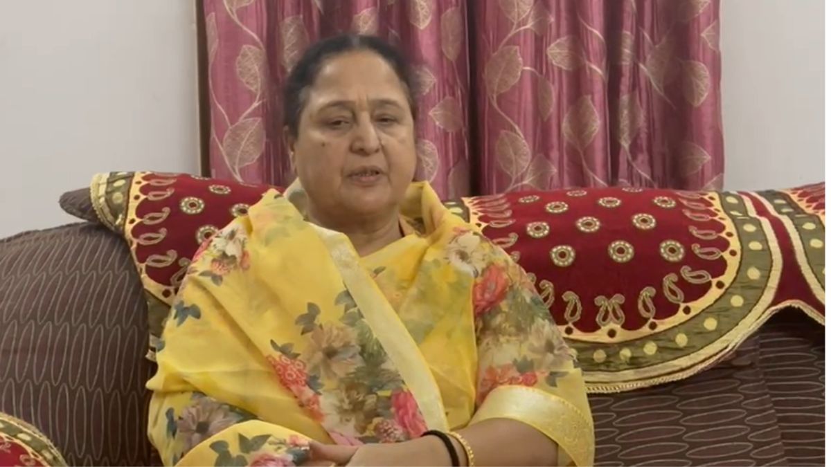 डिंपल यादव के 'मंगलसूत्र' वाले बयान पर अलका राय का पलटवार, कहा- मुख्तार ...