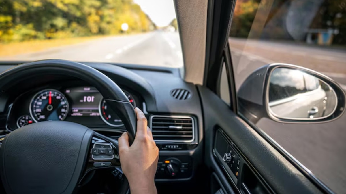 Auto News: नई-नई खरीदी है कार! ड्राइविंग में रखें इन बातों का ध्यान ...