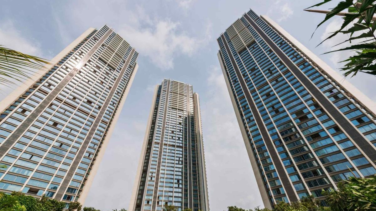 Oberoi Realty Sells Luxury Flats Worth ₹1,348 Crore in Just 3 Days