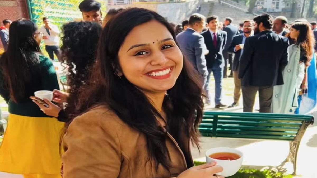 IAS Ankita Jain: GATE टॉपर होने के बाद भी तीन बार हुईं UPSC फेल, फिर ...