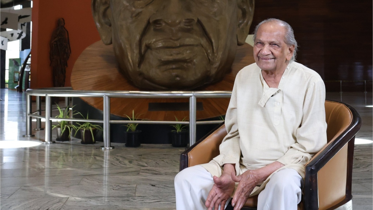 दुनिया की सबसे ऊंची प्रतिमा बनाने वाले राम सुतार को किया जाएगा सम्मानित, CM फडणवीस का ऐलान ...