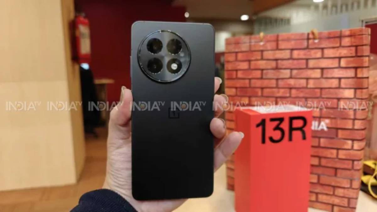 OnePlus 13R में पहला बड़ा Price Cut, 12 हजार रुपये सस्ता मिल रहा तगड़े फीचर वाला फोन - India TV ...