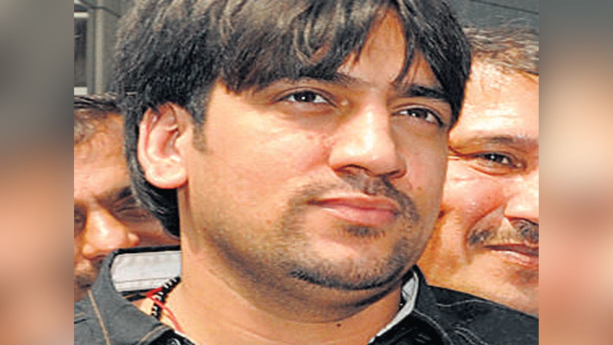 जेल में बंद गैंगस्टर नीरज बवानिया को एक दिन की कस्टडी पैरोल मिली, ICU ...