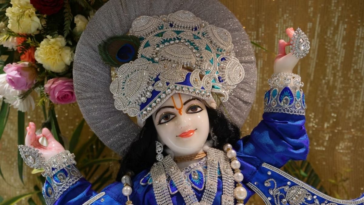 Krishna Janmashtami Bhog List: जन्माष्टमी के दिन भगवान श्री कृष्ण को ...