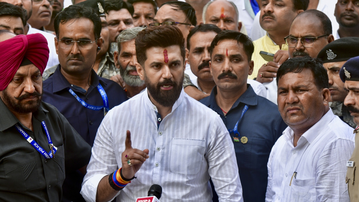 चिराग पासवान की LJP-R ने सभी 29 उम्मीदवारों का किया ऐलान, बहादुरगंज से ...